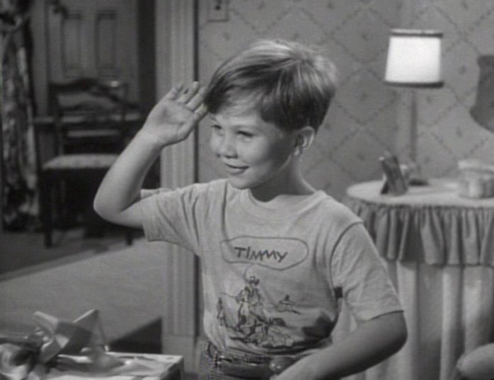 Holiday Affair (1949) – The Blonde at the Film